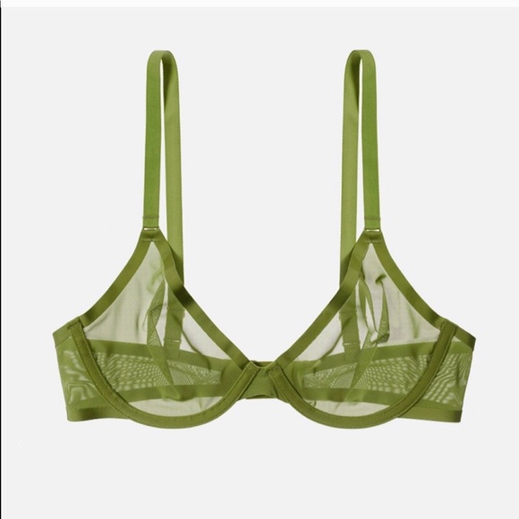 CUUP | Intimates & Sleepwear | Iso Cuup Plunge In Grass Or Moss 32d Or ...